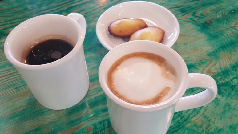 [Coffee Toee] 호수초등학교 건너편 카페 - 일산 지역 추천맛집 Coffee Toee 후기